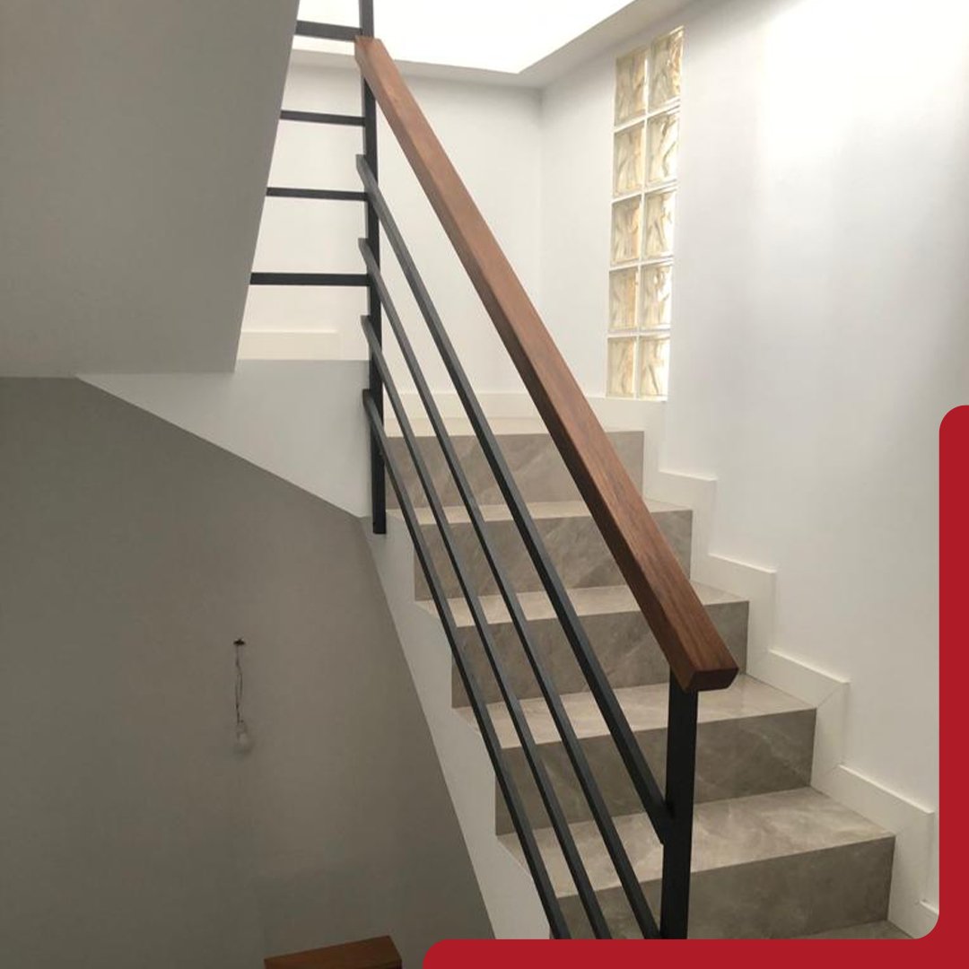 Baranda de Hierro con Madera - Talleres Metalúrgicos Befran